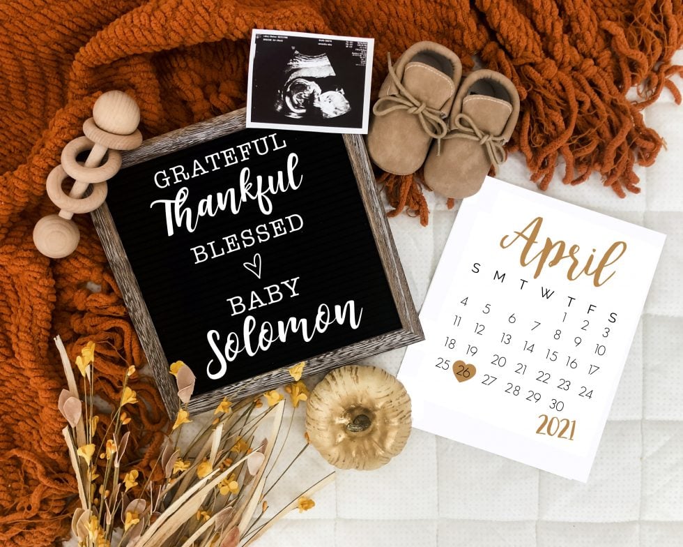 37 Festive & Memorable Fall Pregnancy Announcements - Just Simply Mom
