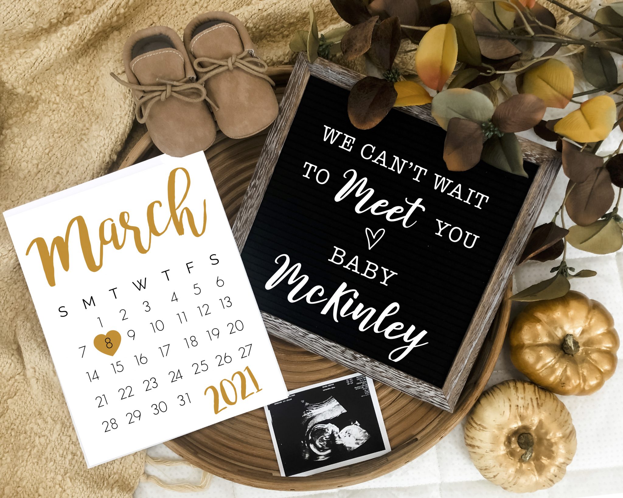 37 Festive & Memorable Fall Pregnancy Announcements - Just Simply Mom