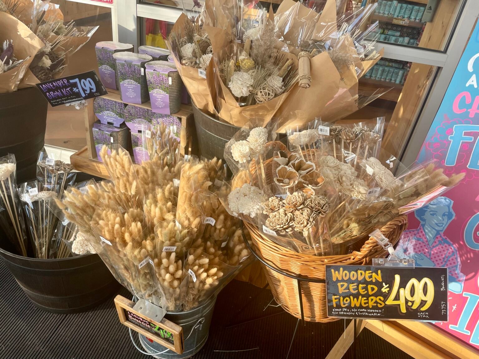 The Ultimate Guide to Making Inexpensive Bouquets with Trader Joe's ...