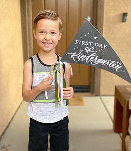 55+ Unique and Memorable First Day of School Picture Ideas - Just ...