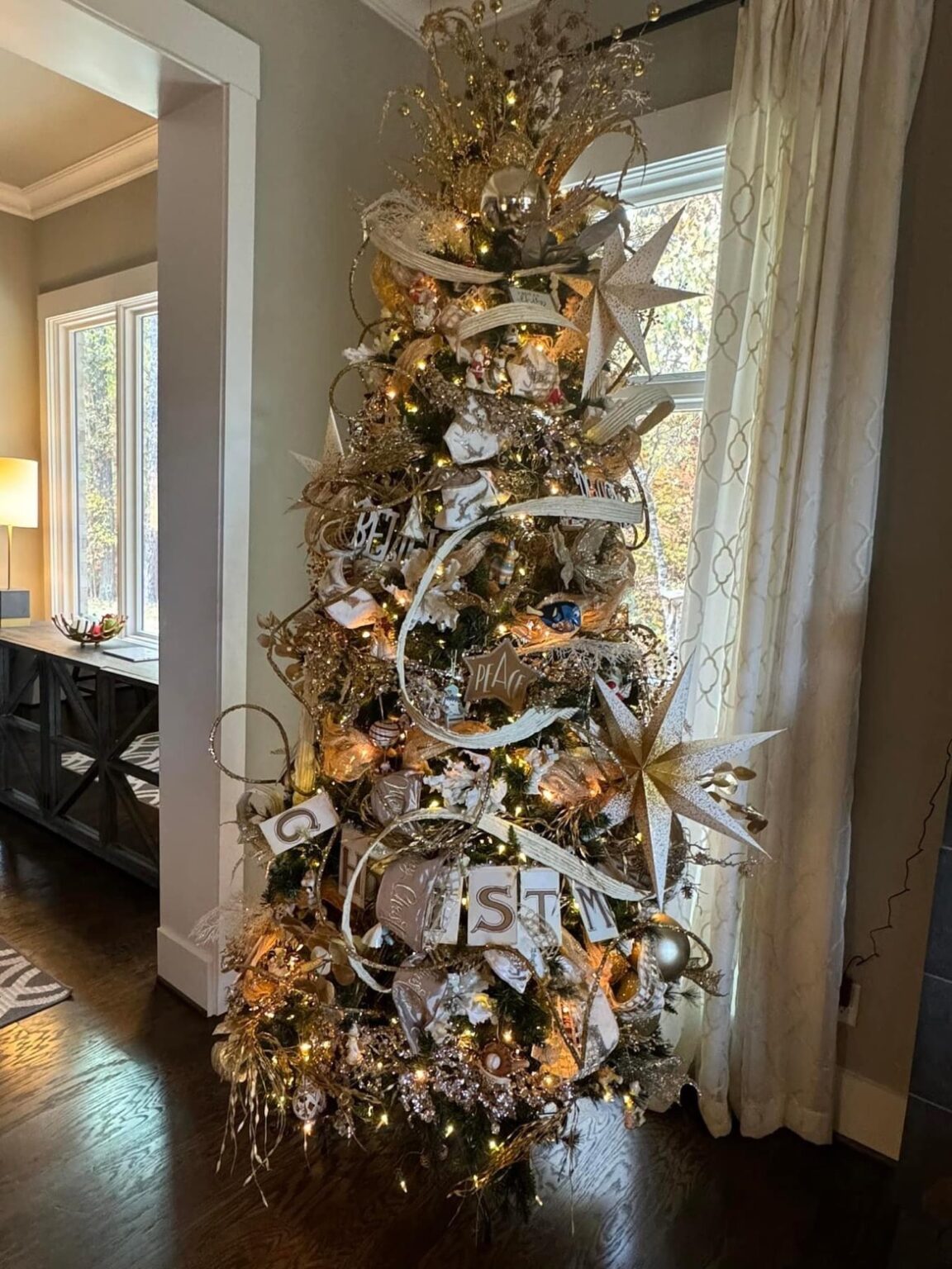 72 Stunning Christmas Tree Ideas to Add Festive Cheer to Your Home ...